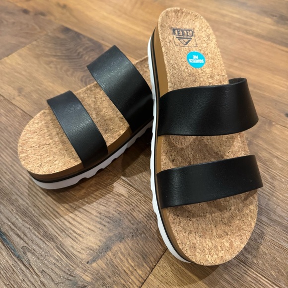 Reef | Shoes | Reef Black Cushion Comfort Sandals | Poshmark